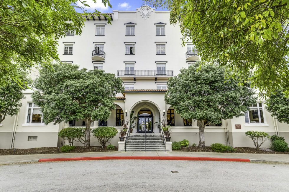 Retirement Community In California | Pacific Grove Senior Living